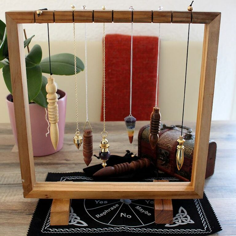 Présentoir à pendules en bois - Rangement pendules divinatoires